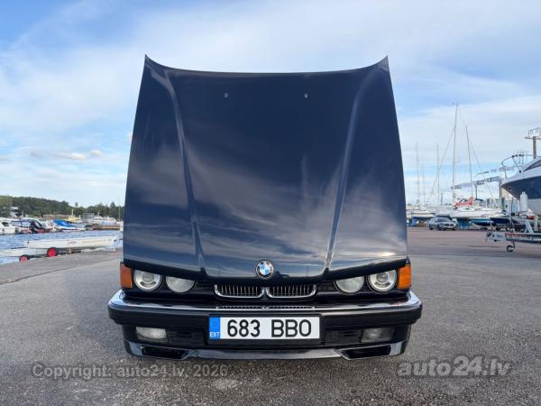 Zils BMW 7 Series 1993 Tallina, ar dzinēja tilpumu 4.00 L un nobraukumu 350 tūkst. km par 8999 €, foto 5 vietnē AUTOMOTO.COM.LV