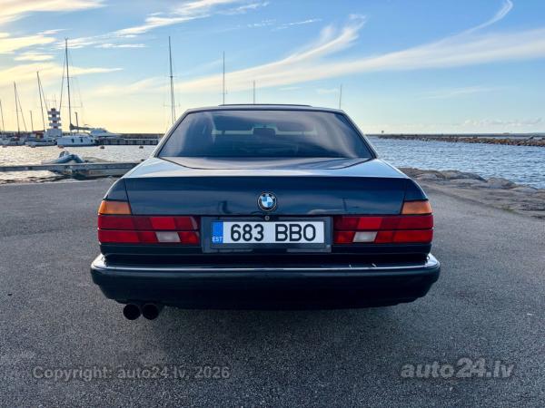 Zils BMW 7 Series 1993 Tallina, ar dzinēja tilpumu 4.00 L un nobraukumu 350 tūkst. km par 8999 €, foto 6 vietnē AUTOMOTO.COM.LV