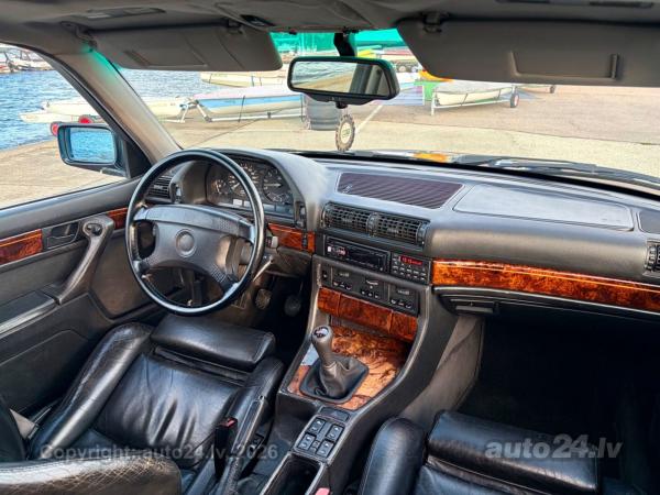 Zils BMW 7 Series 1993 Tallina, ar dzinēja tilpumu 4.00 L un nobraukumu 350 tūkst. km par 8999 €, foto 9 vietnē AUTOMOTO.COM.LV