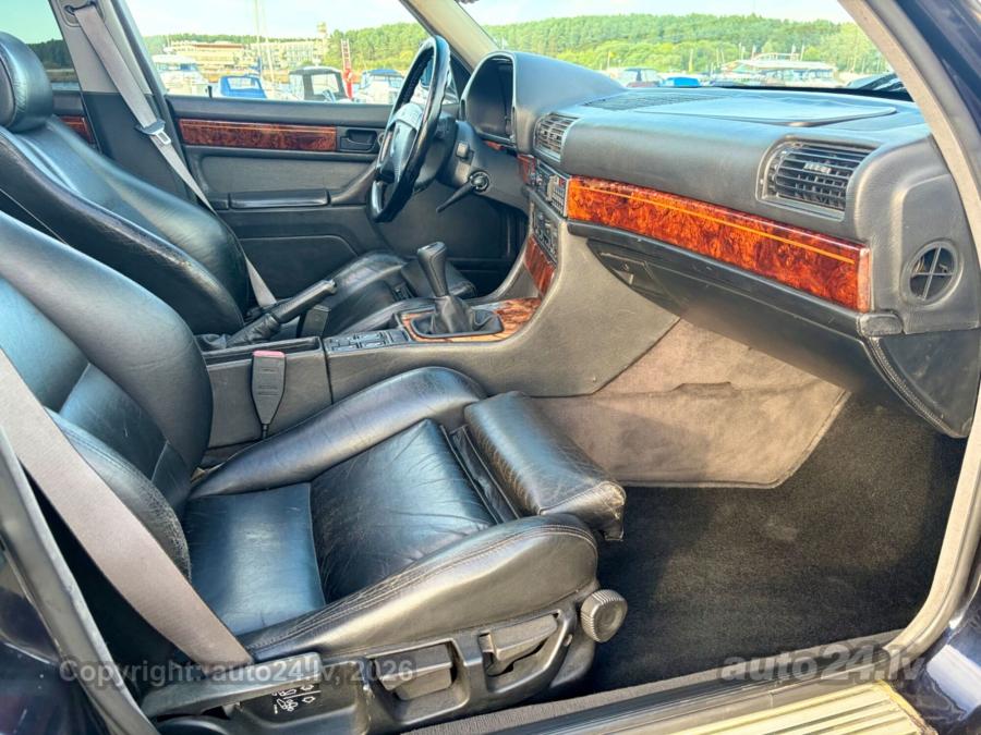 Zils BMW 7 Series 1993 Tallina, ar dzinēja tilpumu 4.00 L un nobraukumu 350 tūkst. km par 8999 €, foto 14 vietnē AUTOMOTO.COM.LV