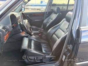 Zils BMW 7 Series 1993 Tallina, ar dzinēja tilpumu 4.00 L un nobraukumu 350 tūkst. km par 8999 €, foto 15 vietnē AUTOMOTO.COM.LV