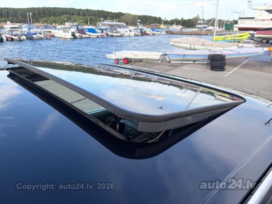 Zils BMW 7 Series 1993 Tallina, ar dzinēja tilpumu 4.00 L un nobraukumu 350 tūkst. km par 8999 €, foto 22 vietnē AUTOMOTO.COM.LV