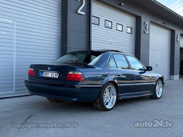 Zils BMW 7 Series 1995 Tallina, ar dzinēja tilpumu 4.00 L un nobraukumu 348 tūkst. km par 7000 €, foto 6 vietnē AUTOMOTO.COM.LV
