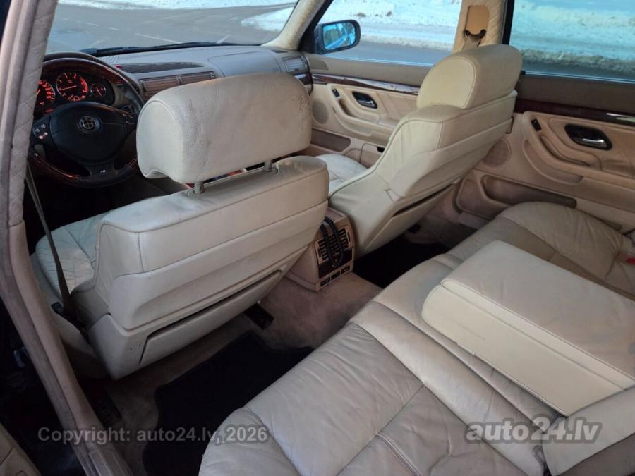 Zils BMW 7 Series 2000 Tallina, ar dzinēja tilpumu 0.00 L un nobraukumu 425 tūkst. km par 4800 €, foto 8 vietnē AUTOMOTO.COM.LV