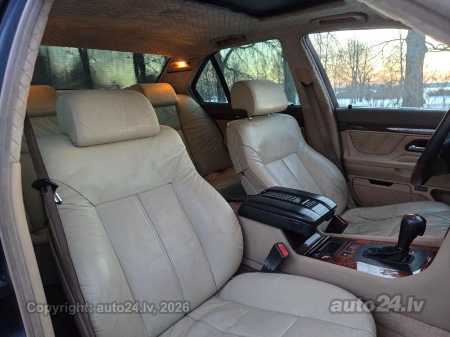 Zils BMW 7 Series 2000 Tallina, ar dzinēja tilpumu 0.00 L un nobraukumu 425 tūkst. km par 4800 €, foto 9 vietnē AUTOMOTO.COM.LV
