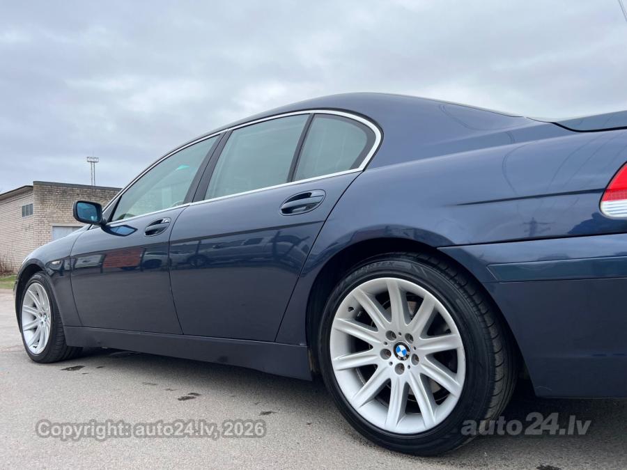 Zils BMW 7 Series 2002 Narva, ar dzinēja tilpumu 4.40 L un nobraukumu 399 tūkst. km par 2999 €, foto 10 vietnē AUTOMOTO.COM.LV