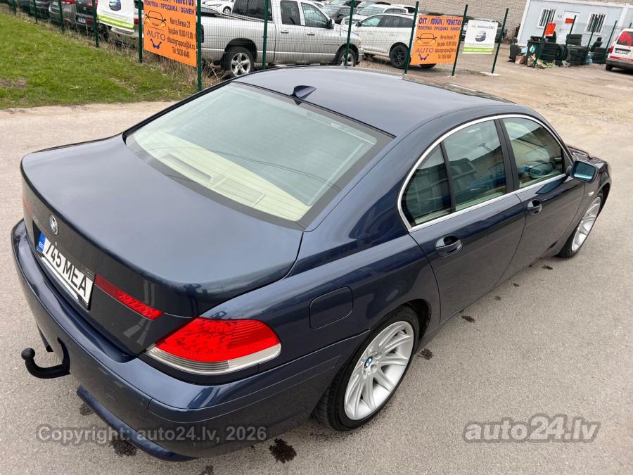 Zils BMW 7 Series 2002 Narva, ar dzinēja tilpumu 4.40 L un nobraukumu 399 tūkst. km par 2999 €, foto 12 vietnē AUTOMOTO.COM.LV