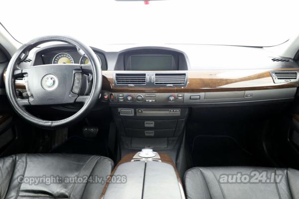 Zils BMW 7 Series 2003 Tallina, ar dzinēja tilpumu 3.00 L un nobraukumu 353 tūkst. km par 1999 €, foto 5 vietnē AUTOMOTO.COM.LV