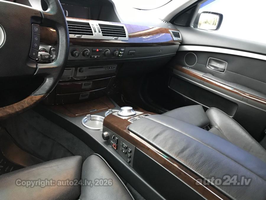 Синий БМВ 7 Серия 2004 в Таллин, объемом двигателя 4.00 л и пробегом 80 тыс. км за 14500 €, фото 12 на AUTOMOTO.COM.LV