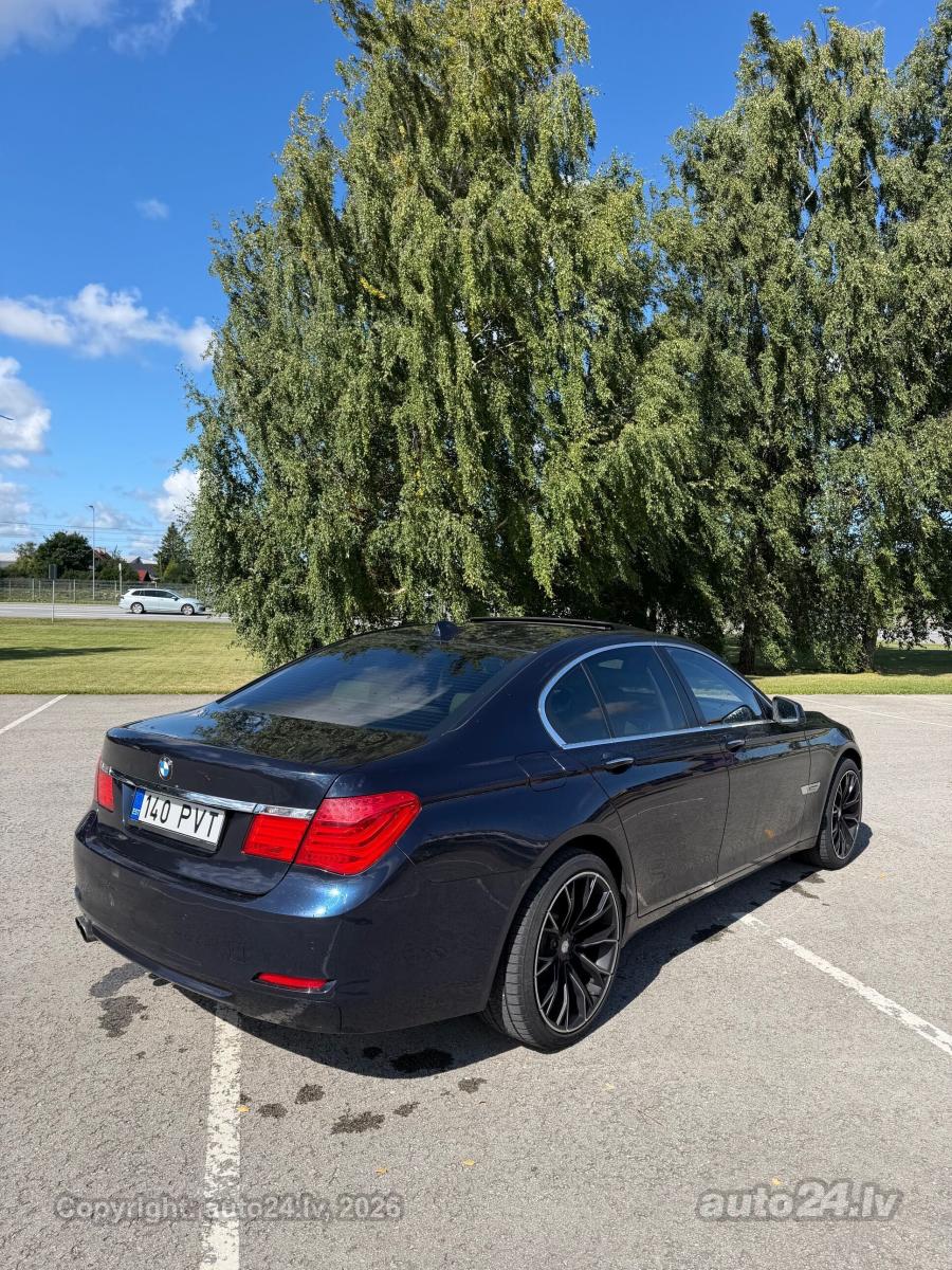 Blue BMW 7 Series 2009 in Tallinn, with an engine capacity of 3.00 L and mileage of 315 thousand km for 9500 €, photo 4 on AUTOMOTO.COM.LV