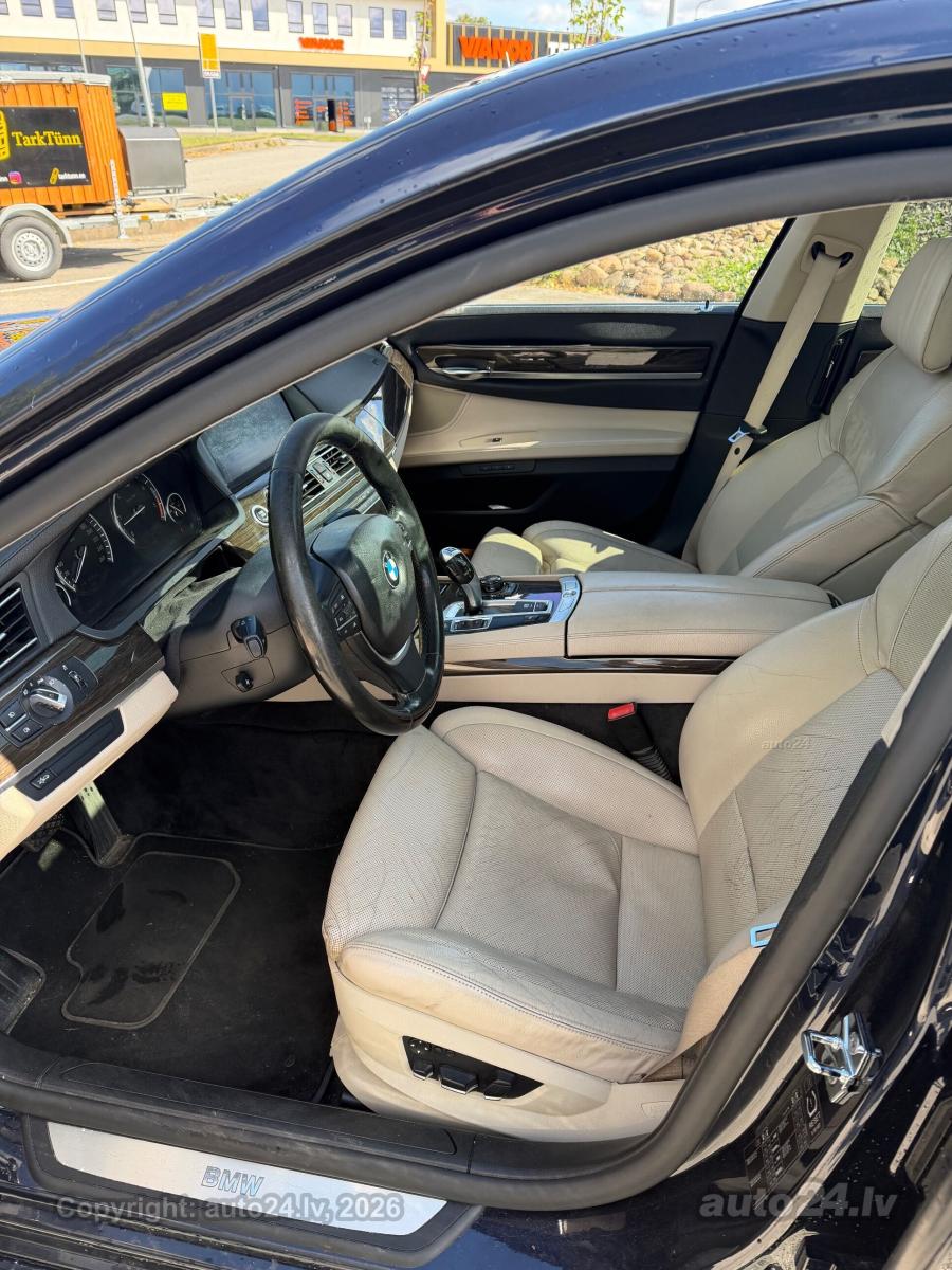 Blue BMW 7 Series 2009 in Tallinn, with an engine capacity of 3.00 L and mileage of 315 thousand km for 9500 €, photo 15 on AUTOMOTO.COM.LV