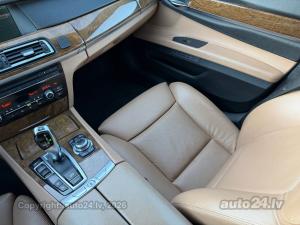 Zils BMW 7 Series 2011 Tallina, ar dzinēja tilpumu 3.00 L un nobraukumu 281 tūkst. km par 10900 €, foto 19 vietnē AUTOMOTO.COM.LV