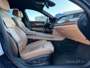 Zils BMW 7 Series 2011 Tallina, ar dzinēja tilpumu 3.00 L un nobraukumu 281 tūkst. km par 10900 €, foto 20 vietnē AUTOMOTO.COM.LV