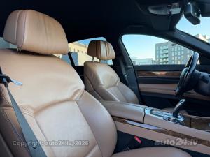 Zils BMW 7 Series 2011 Tallina, ar dzinēja tilpumu 3.00 L un nobraukumu 281 tūkst. km par 10900 €, foto 21 vietnē AUTOMOTO.COM.LV