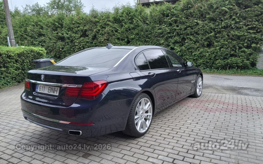 Blue BMW 7 Series 2013 in Tallinn, with an engine capacity of 4.40 L and mileage of 180 thousand km for 17000 €, photo 17 on AUTOMOTO.COM.LV
