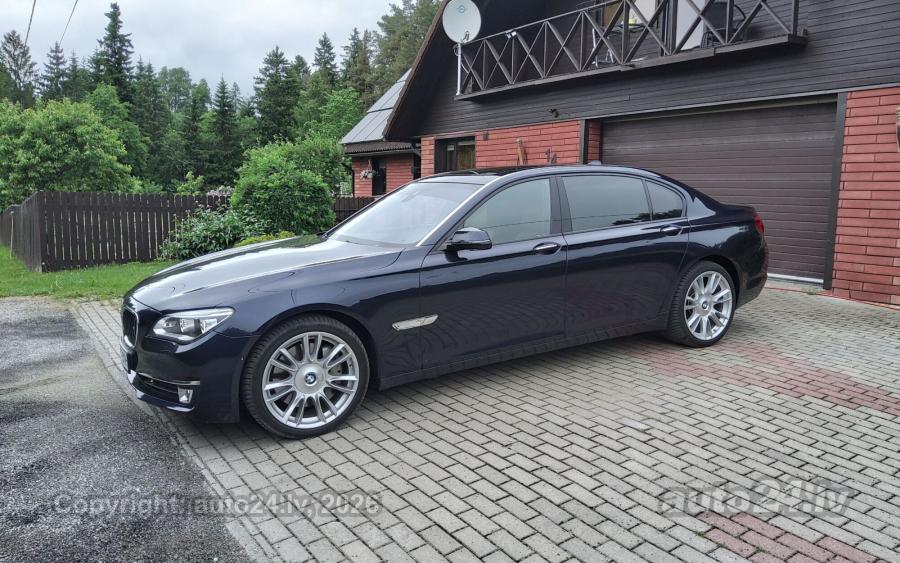 Blue BMW 7 Series 2013 in Tallinn, with an engine capacity of 4.40 L and mileage of 180 thousand km for 17000 €, photo 19 on AUTOMOTO.COM.LV