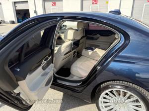 Blue BMW 7 Series 2015 in Parnu, with an engine capacity of 3.00 L and mileage of 280 thousand km for 24999 €, photo 7 on AUTOMOTO.COM.LV
