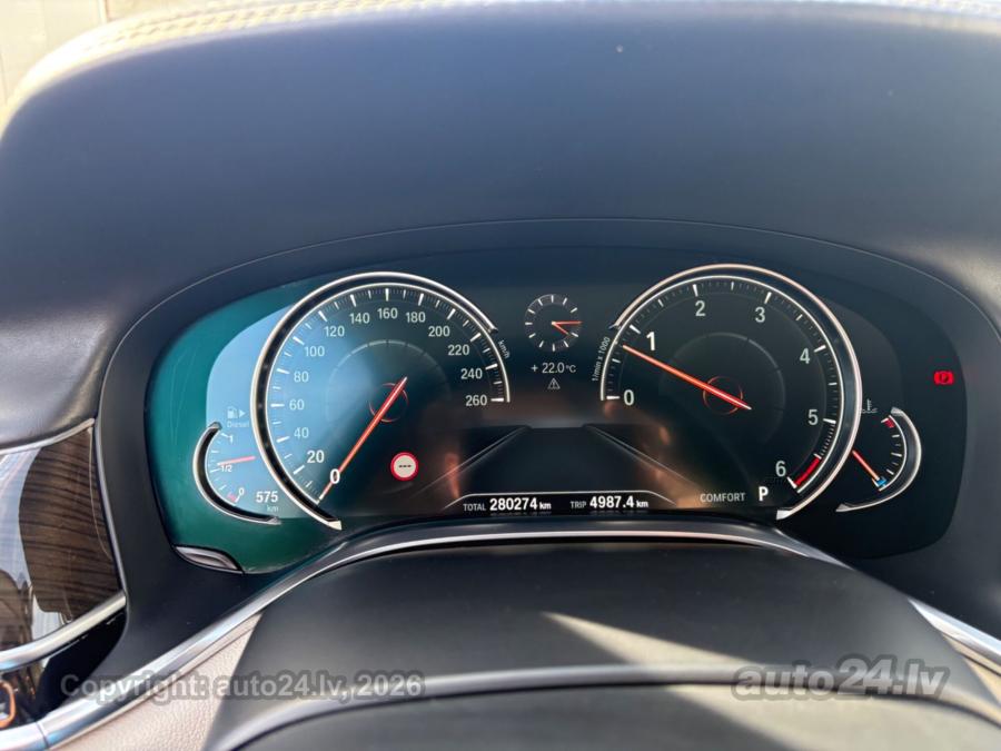 Blue BMW 7 Series 2015 in Parnu, with an engine capacity of 3.00 L and mileage of 280 thousand km for 24999 €, photo 9 on AUTOMOTO.COM.LV