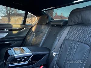 Синий БМВ 7 Серия 2017 в Таллин, объемом двигателя 4.40 л и пробегом 125 тыс. км за 39950 €, фото 18 на AUTOMOTO.COM.LV