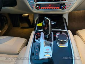 Zils BMW 7 Series 2020 Tallina, ar dzinēja tilpumu 3.00 L un nobraukumu 183 tūkst. km par 45500 €, foto 24 vietnē AUTOMOTO.COM.LV