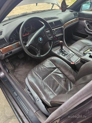 Brūns BMW 7 Series 1995 Rīga, ar dzinēja tilpumu 4.00 L un nobraukumu 650 tūkst. km par 5500 €, foto 6 vietnē AUTOMOTO.COM.LV