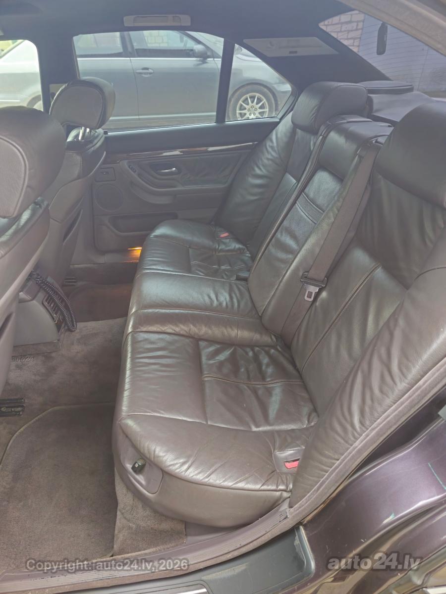 Brūns BMW 7 Series 1995 Rīga, ar dzinēja tilpumu 4.00 L un nobraukumu 650 tūkst. km par 5500 €, foto 9 vietnē AUTOMOTO.COM.LV