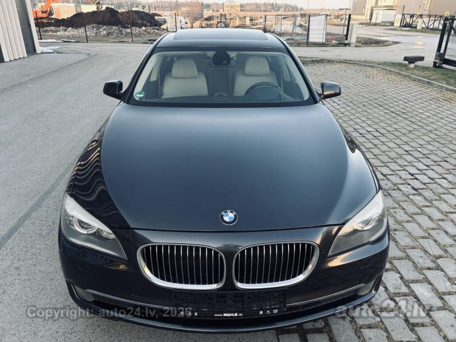 Brūns BMW 7 Series 2009 Tallina, ar dzinēja tilpumu 3.00 L un nobraukumu 229 tūkst. km par 10640 €, foto 3 vietnē AUTOMOTO.COM.LV
