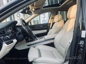 Brown BMW 7 Series 2009 in Tallinn, with an engine capacity of 3.00 L and mileage of 229 thousand km for 10640 €, photo 13 on AUTOMOTO.COM.LV