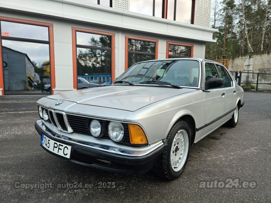 Pelēks BMW 7 Series 1985 Tallina, ar dzinēja tilpumu 3.40 L un nobraukumu 322 tūkst. km par 6999 €, foto 1 vietnē AUTOMOTO.COM.LV