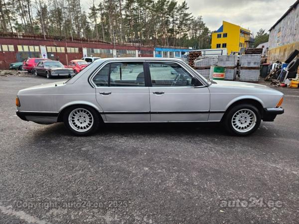 Grey BMW 7 Series 1985 in Tallinn, with an engine capacity of 3.40 L and mileage of 322 thousand km for 6999 €, photo 5 on AUTOMOTO.COM.LV