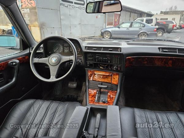 Grey BMW 7 Series 1985 in Tallinn, with an engine capacity of 3.40 L and mileage of 322 thousand km for 6999 €, photo 9 on AUTOMOTO.COM.LV