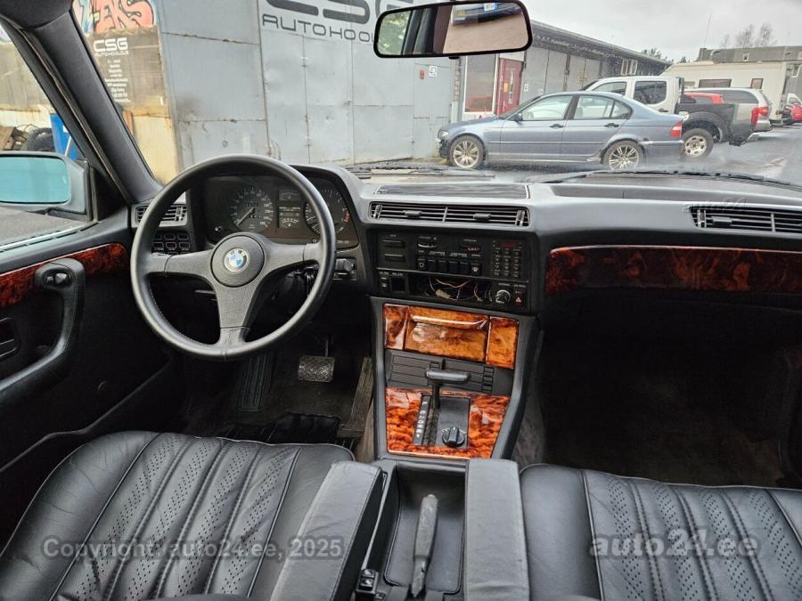 Pelēks BMW 7 Series 1985 Tallina, ar dzinēja tilpumu 3.40 L un nobraukumu 322 tūkst. km par 6999 €, foto 9 vietnē AUTOMOTO.COM.LV