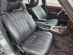 Pelēks BMW 7 Series 1985 Tallina, ar dzinēja tilpumu 3.40 L un nobraukumu 322 tūkst. km par 6999 €, foto 11 vietnē AUTOMOTO.COM.LV