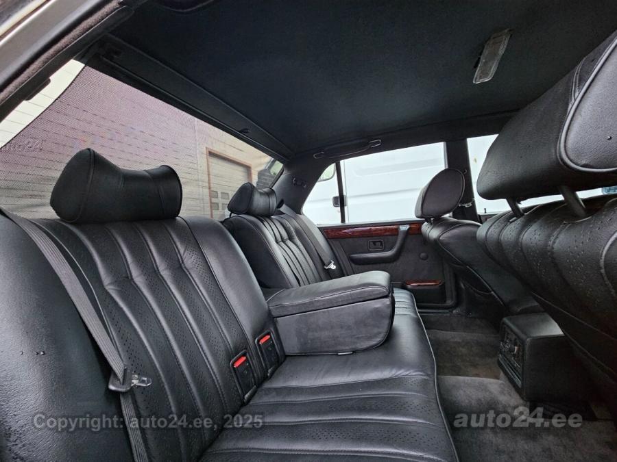 Pelēks BMW 7 Series 1985 Tallina, ar dzinēja tilpumu 3.40 L un nobraukumu 322 tūkst. km par 6999 €, foto 15 vietnē AUTOMOTO.COM.LV