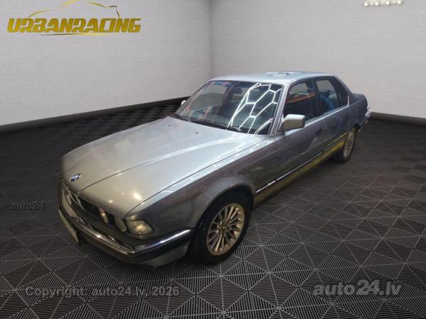 Pelēks BMW 7 Series 1987 Tallina, ar dzinēja tilpumu 3.00 L un nobraukumu 250 tūkst. km par 3499 €, foto 3 vietnē AUTOMOTO.COM.LV
