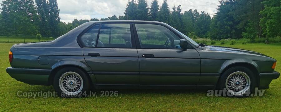 Pelēks BMW 7 Series 1991 Tartu, ar dzinēja tilpumu 5.00 L un nobraukumu 222 tūkst. km par 10500 €, foto 3 vietnē AUTOMOTO.COM.LV