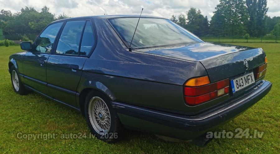 Pelēks BMW 7 Series 1991 Tartu, ar dzinēja tilpumu 5.00 L un nobraukumu 222 tūkst. km par 10500 €, foto 6 vietnē AUTOMOTO.COM.LV