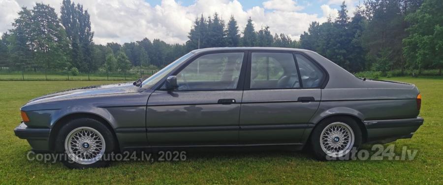 Pelēks BMW 7 Series 1991 Tartu, ar dzinēja tilpumu 5.00 L un nobraukumu 222 tūkst. km par 10500 €, foto 7 vietnē AUTOMOTO.COM.LV