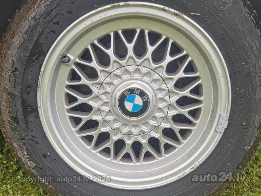 Pelēks BMW 7 Series 1991 Tartu, ar dzinēja tilpumu 5.00 L un nobraukumu 222 tūkst. km par 10500 €, foto 17 vietnē AUTOMOTO.COM.LV