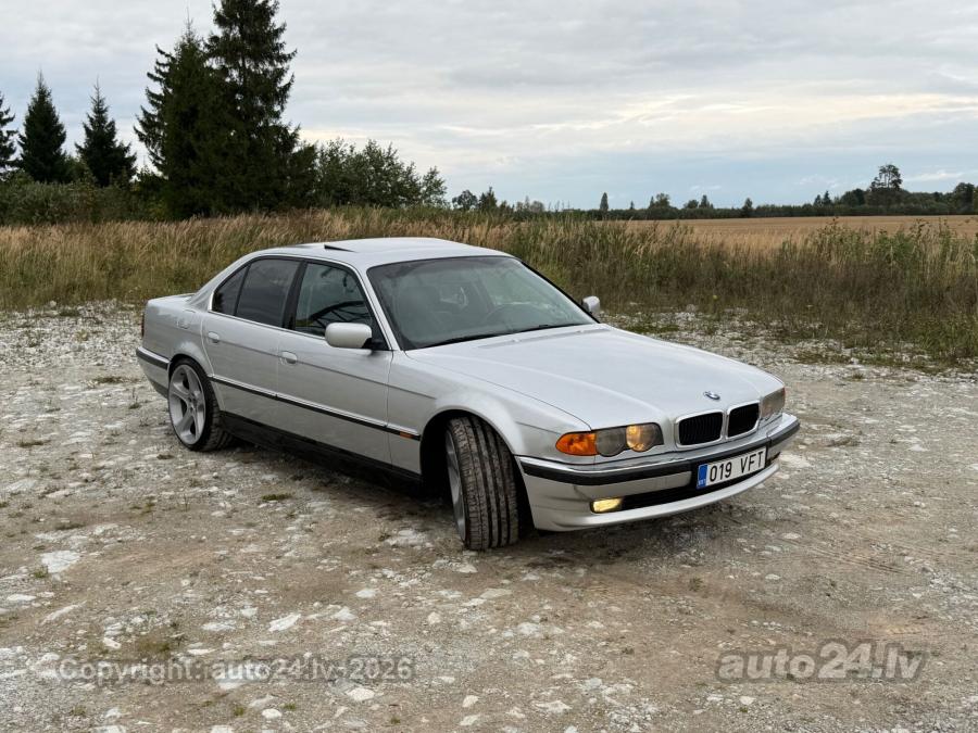 Pelēks BMW 7 Series 1999 Mustvē, ar dzinēja tilpumu 2.90 L un nobraukumu 320 tūkst. km par 2999 €, foto 3 vietnē AUTOMOTO.COM.LV