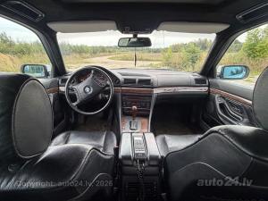 Pelēks BMW 7 Series 1999 Mustvē, ar dzinēja tilpumu 2.90 L un nobraukumu 320 tūkst. km par 2999 €, foto 15 vietnē AUTOMOTO.COM.LV