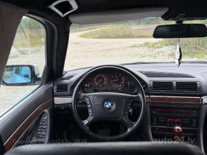 Pelēks BMW 7 Series 1999 Mustvē, ar dzinēja tilpumu 2.90 L un nobraukumu 320 tūkst. km par 2999 €, foto 18 vietnē AUTOMOTO.COM.LV