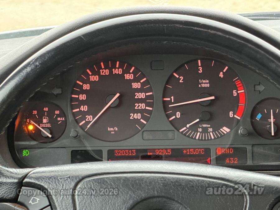 Pelēks BMW 7 Series 1999 Mustvē, ar dzinēja tilpumu 2.90 L un nobraukumu 320 tūkst. km par 2999 €, foto 20 vietnē AUTOMOTO.COM.LV