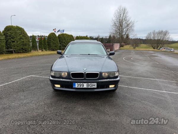 Pelēks BMW 7 Series 2000 Mustvē, ar dzinēja tilpumu 2.90 L un nobraukumu 0 tūkst. km par 3750 €, foto 2 vietnē AUTOMOTO.COM.LV