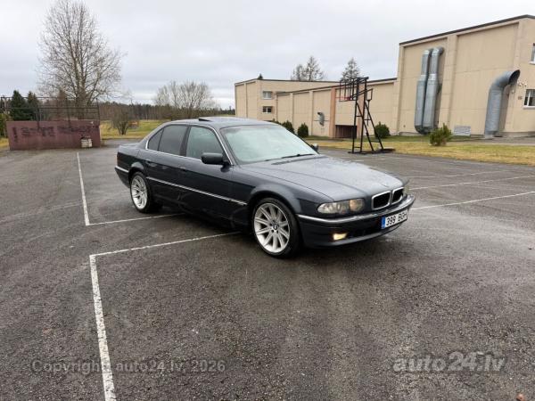 Pelēks BMW 7 Series 2000 Mustvē, ar dzinēja tilpumu 2.90 L un nobraukumu 0 tūkst. km par 3750 €, foto 3 vietnē AUTOMOTO.COM.LV