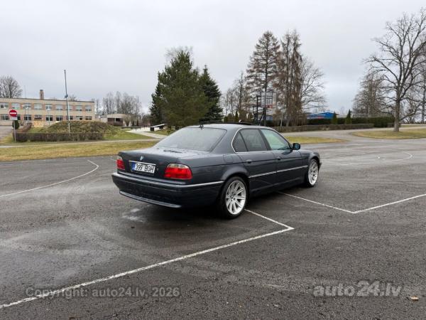 Pelēks BMW 7 Series 2000 Mustvē, ar dzinēja tilpumu 2.90 L un nobraukumu 0 tūkst. km par 3750 €, foto 5 vietnē AUTOMOTO.COM.LV