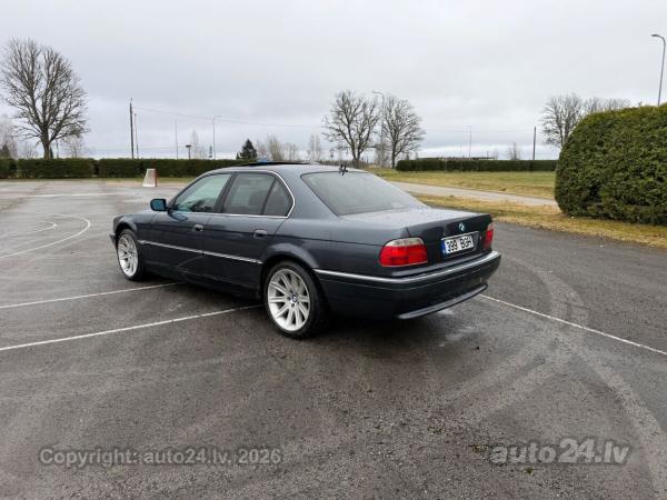 Pelēks BMW 7 Series 2000 Mustvē, ar dzinēja tilpumu 2.90 L un nobraukumu 0 tūkst. km par 3750 €, foto 7 vietnē AUTOMOTO.COM.LV