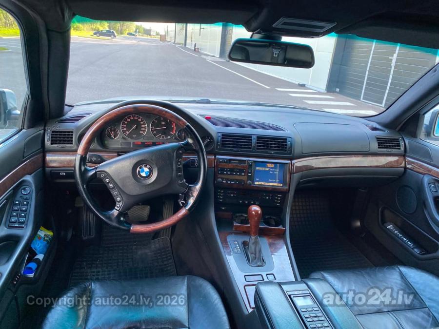 Grey BMW 7 Series 2000 in Tallinn, with an engine capacity of 2.90 L and mileage of 0 thousand km for 7500 €, photo 11 on AUTOMOTO.COM.LV