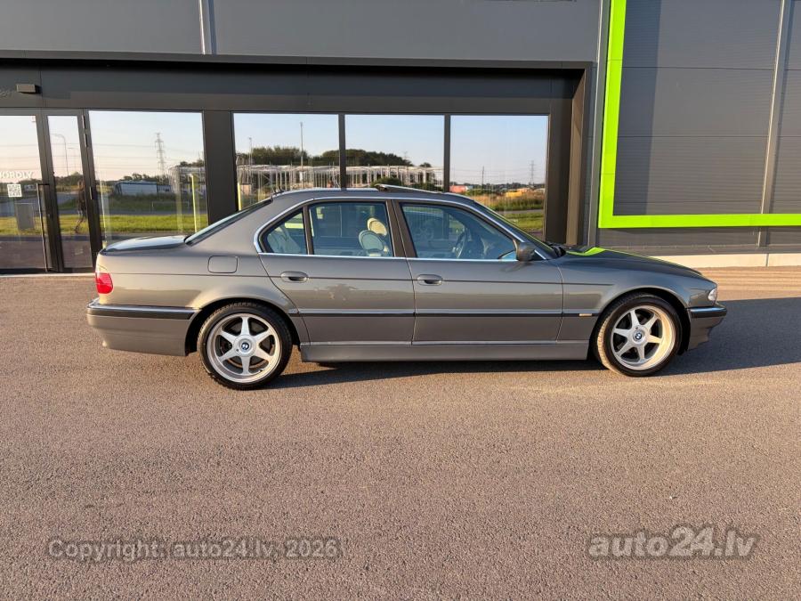 Серый БМВ 7 Серия 2001 в Таллин, объемом двигателя 2.90 л и пробегом 278 тыс. км за 7999 €, фото 4 на AUTOMOTO.COM.LV