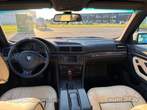 Серый БМВ 7 Серия 2001 в Таллин, объемом двигателя 2.90 л и пробегом 278 тыс. км за 7999 €, фото 8 на AUTOMOTO.COM.LV